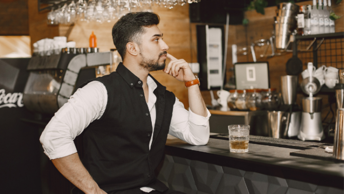18 Tips for Going to a Bar Alone